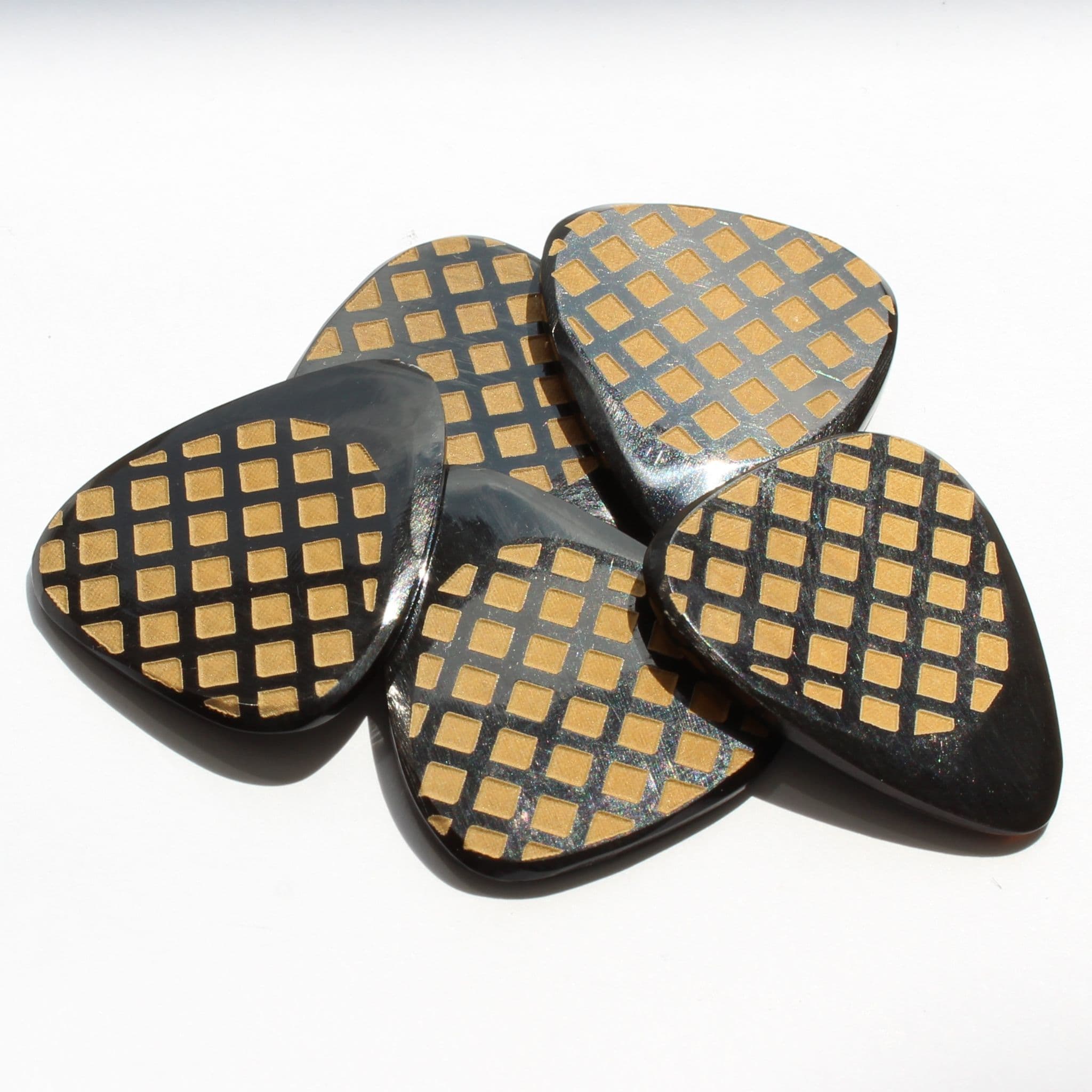 Grip Tones - Black Horn - 1 Guitar Pick | Timber Tones - Timber Tones