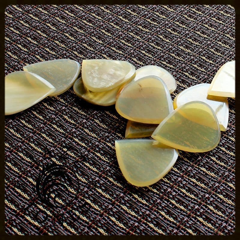 Jazz Tones - Clear Horn - 1 Guitar Pick | Timber Tones - Timber Tones